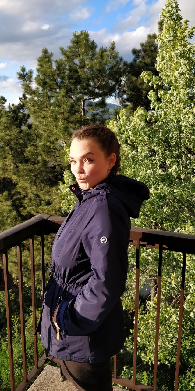 Юлия, 34, Камлупс - "RusDate.ca"